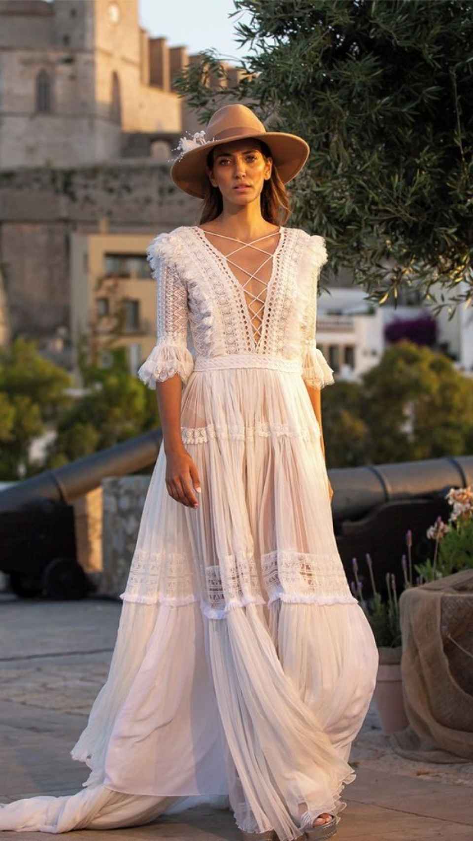 Los encantos de la ropa ibicenca: estilo, frescura y elegancia que ...
